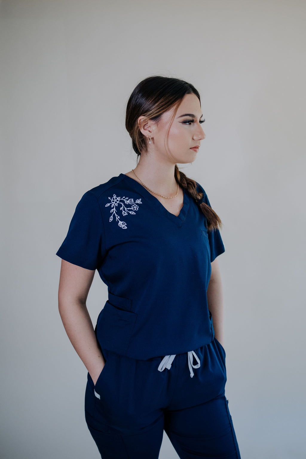 Artist Edition Women's 6-Pocket Scrub Top – Pow Wow Market